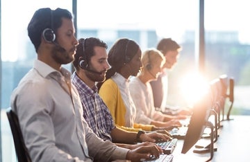 How to set up a call centre: Key steps | Startups.co.uk