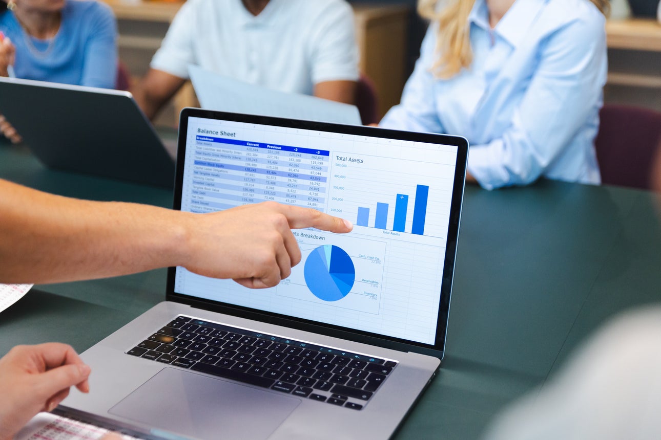 Best Online Payroll Software for UK SMEs: A Guide