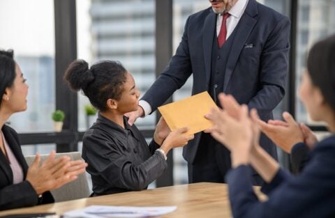 Leadership Styles (Types, Pros, Cons & Tips) 2025