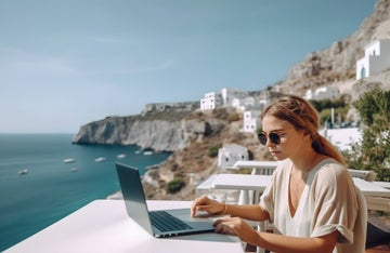 Digital Nomad Essential Checklist | Startups.co.uk