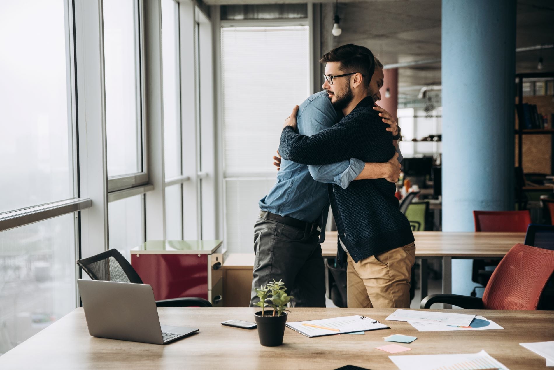 What Is Job Hugging & Is It A Threat To Employers? - Startups